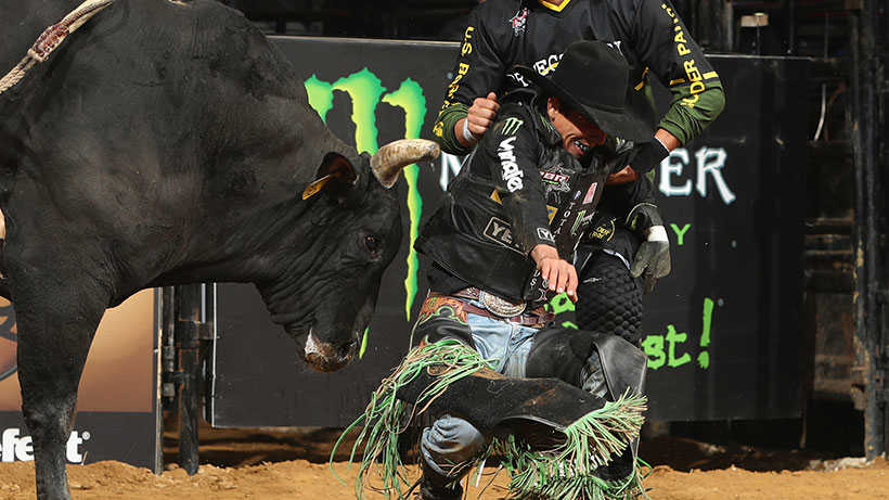 PBR | Mauney attempts to ride with potential broken leg; additional ...