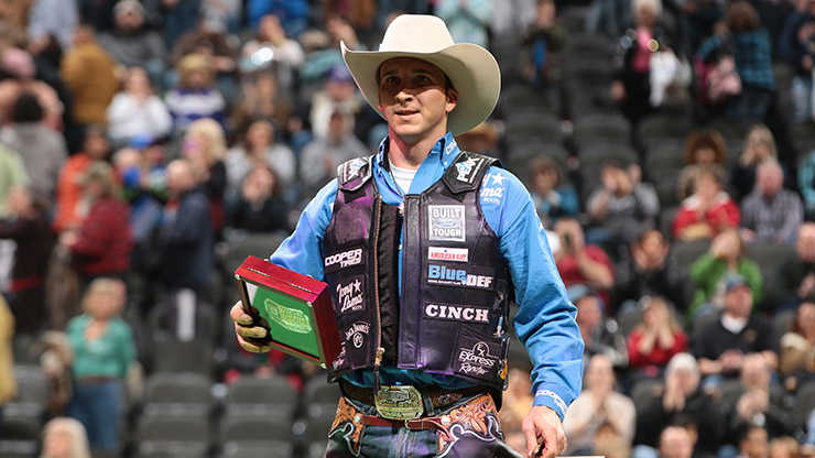 PBR | Harris wins in Kansas City