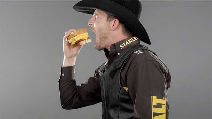 PBR | Douglas Duncan devours Texas Toast in new Hardeeâ€™s commercial