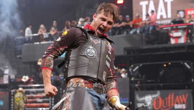 PBR | Missouri Thunder narrowly defeat rival Kansas City Outlaws in ...