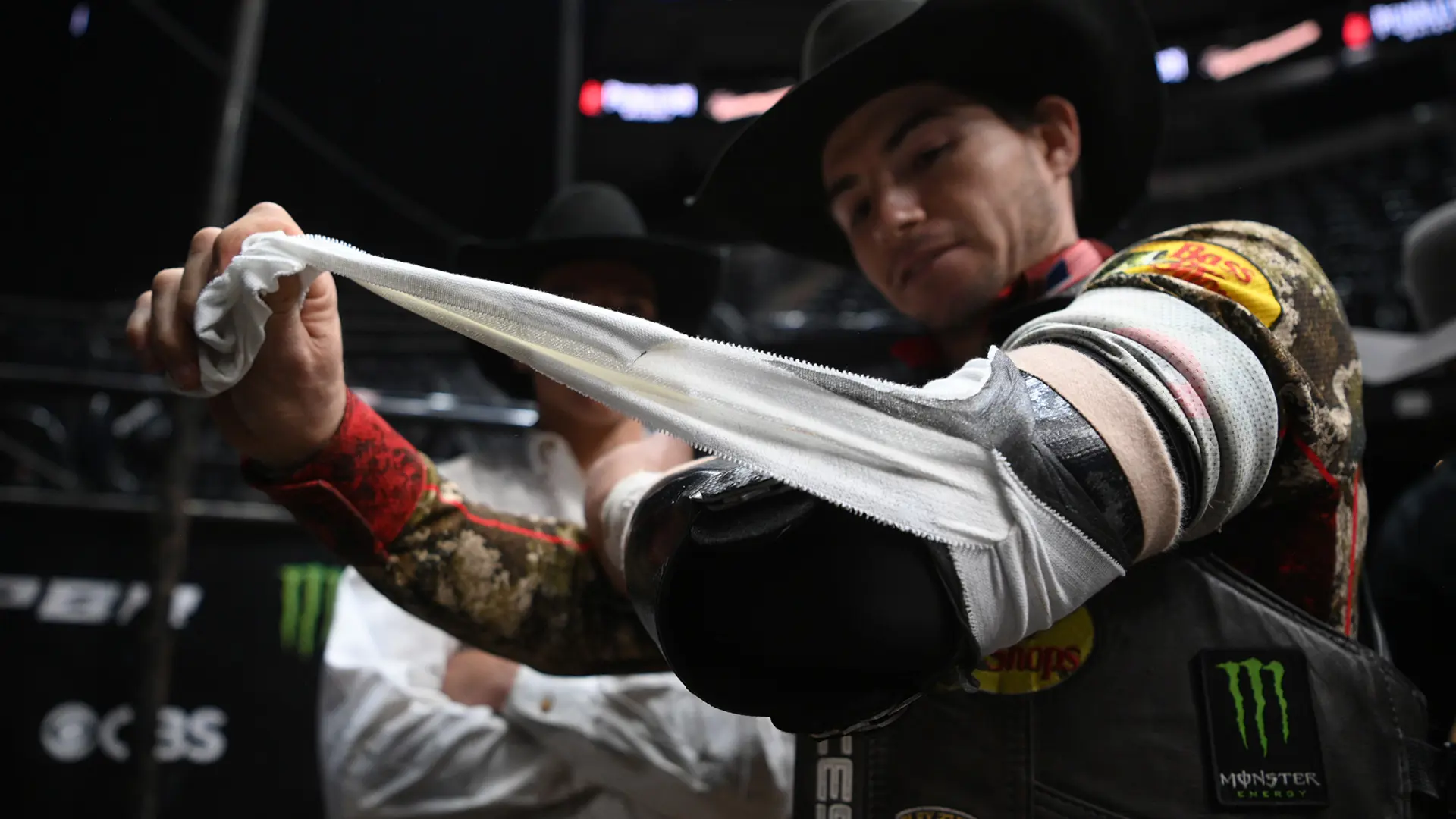 PBR | Switching hands, stealing the show: Paulo Eduardo Rossetto wins ...