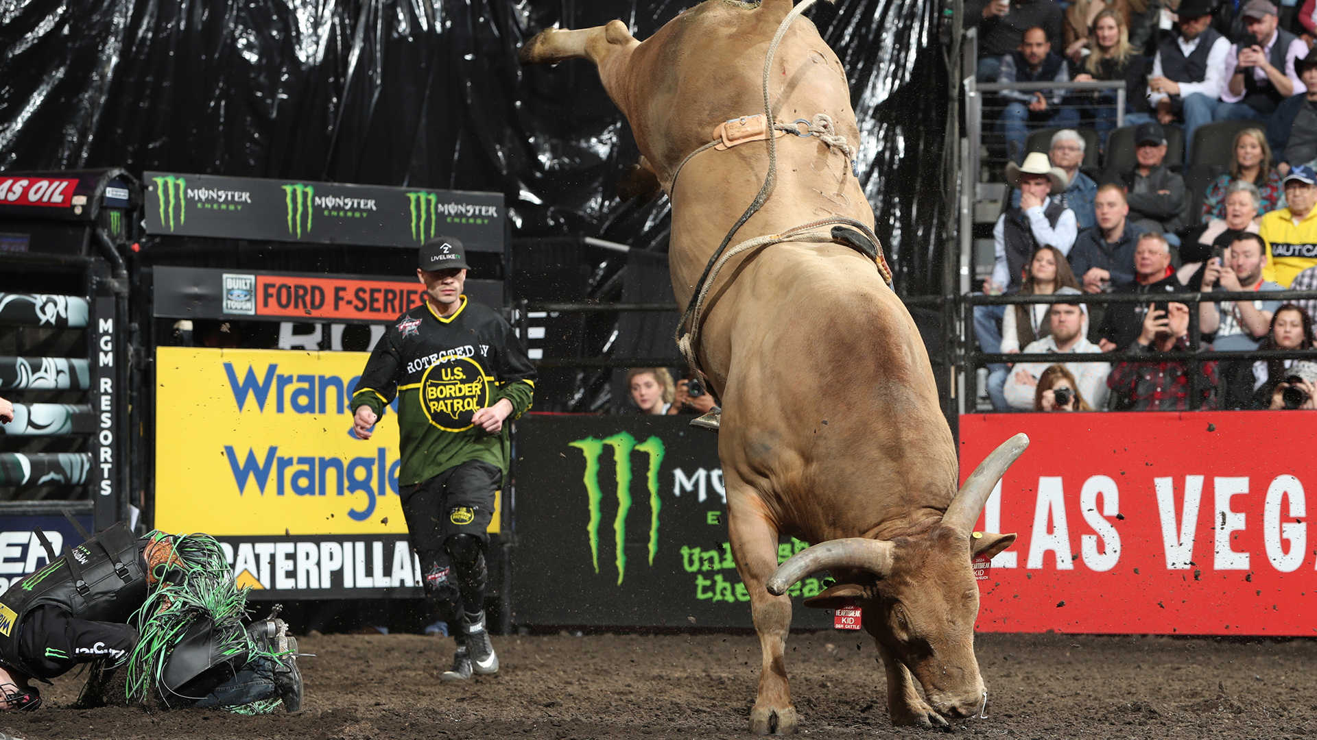 PBR | Heartbreak Kid posts 30th consecutive buckoff
