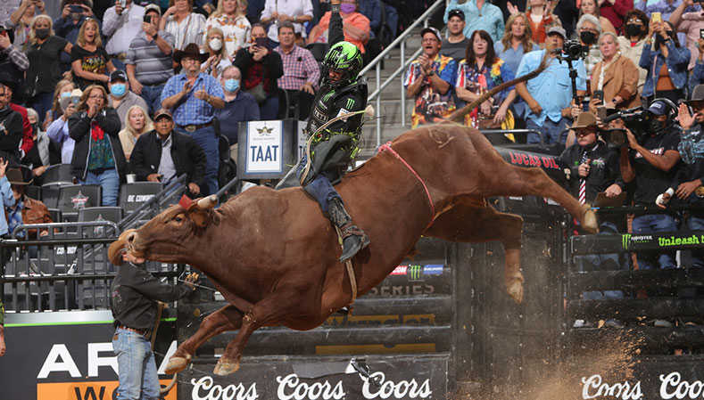 PBR | Woopaa wins YETI World Champion Bull title as owner tells Leme ...