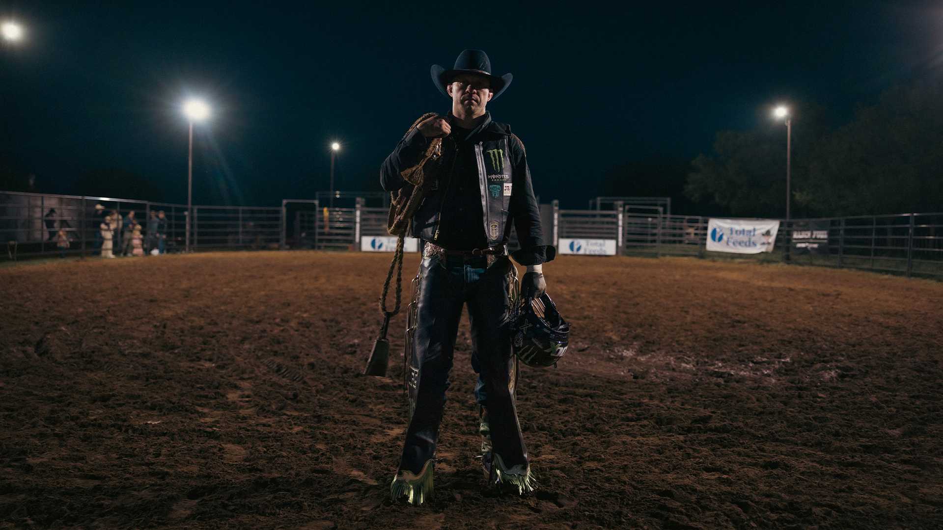 PBR | After an injury in the practice pen, Cowboy Cerrone’s showdown ...