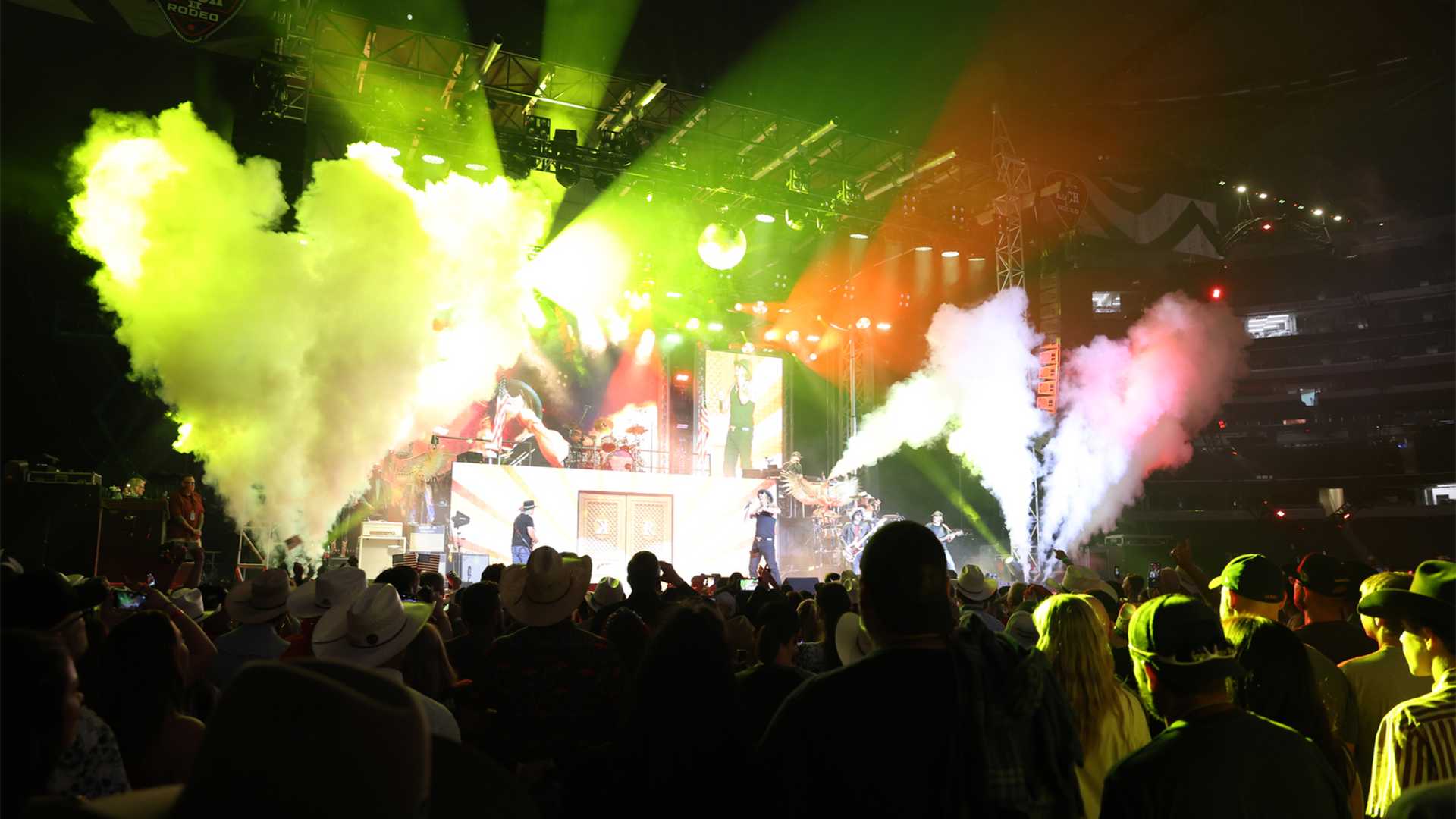 PBR | Inaugural Kid Rock’s Rock N Rodeo entertains rowdy crowd with ...