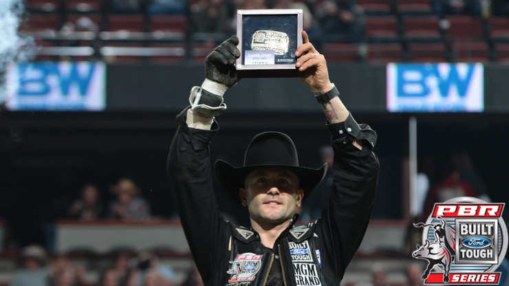 PBR | Proctor wins in Anaheim
