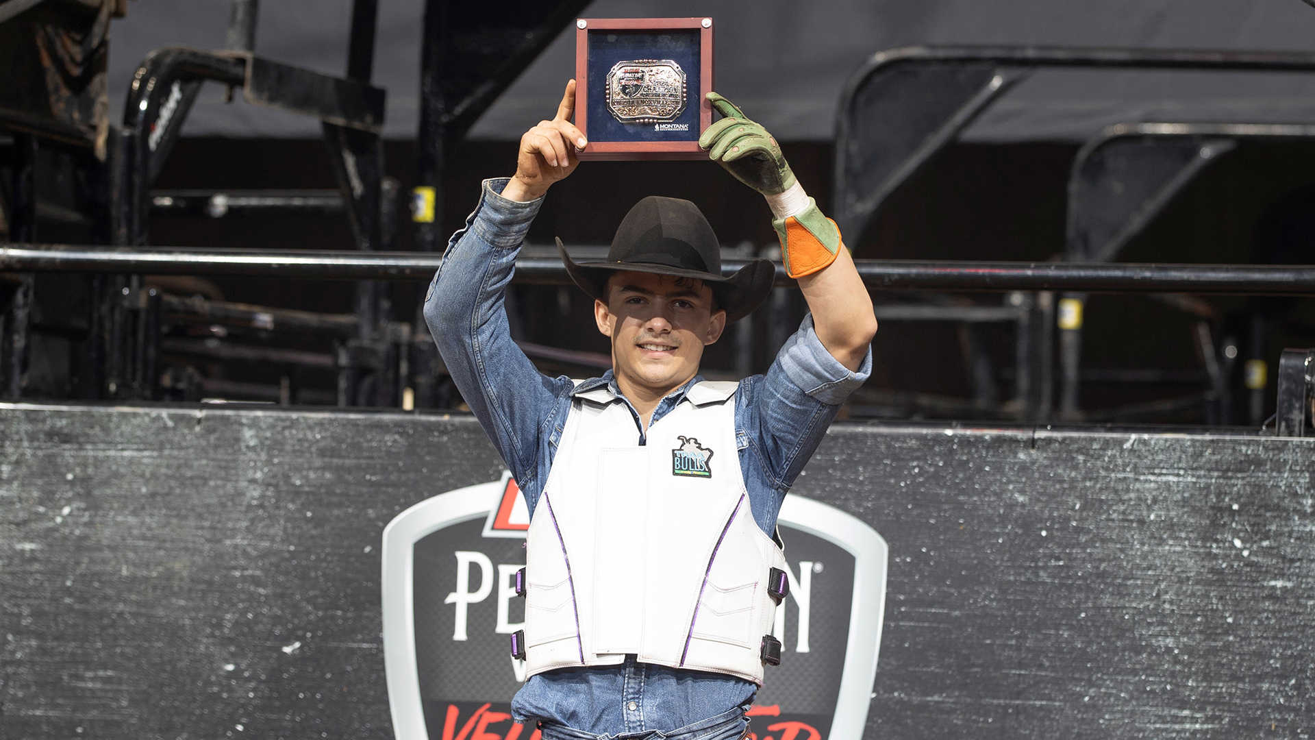 PBR | Florida Freedom’s Thiago Salgado wins Pendleton Whisky Velocity Tour event in Knoxville ...