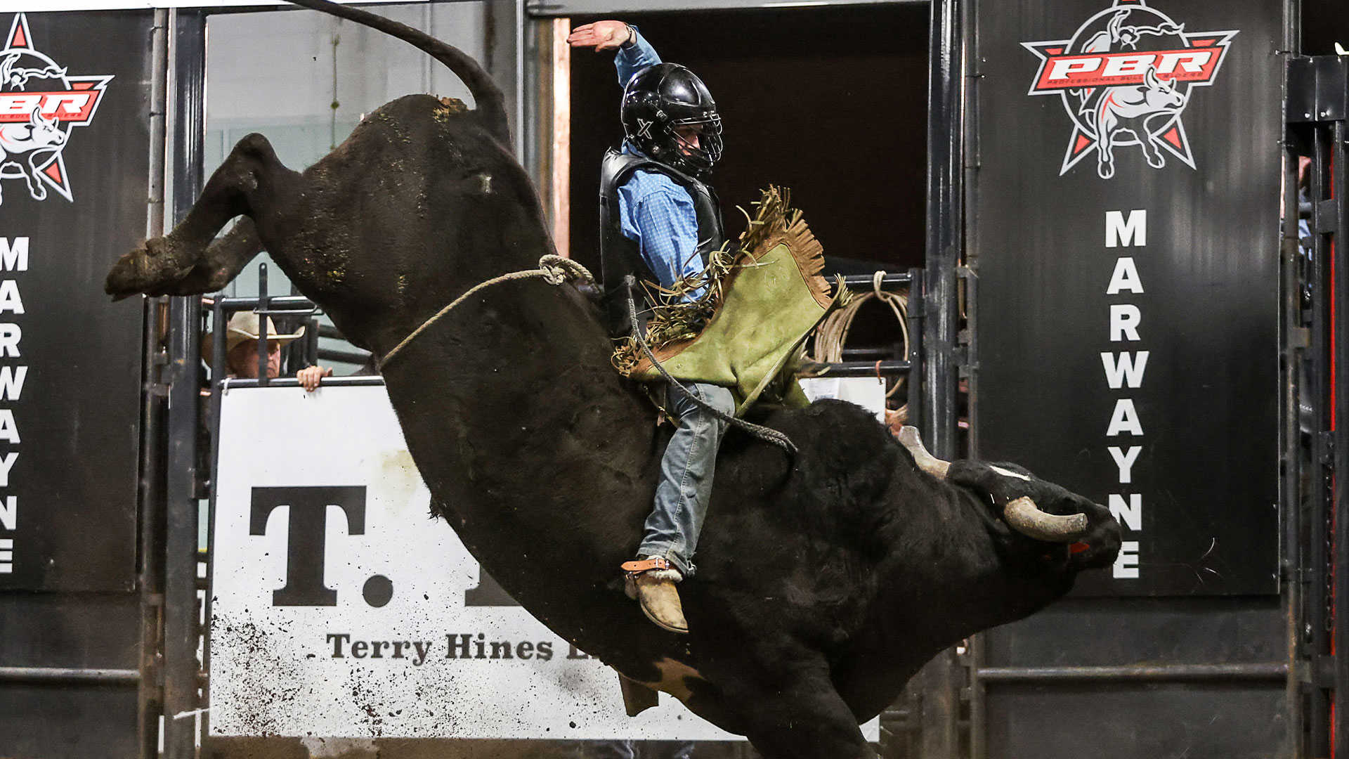 PBR | Perfect Cauy Schmidt wins PBR Canada Touring Pro Division event in Marwayne, Alberta