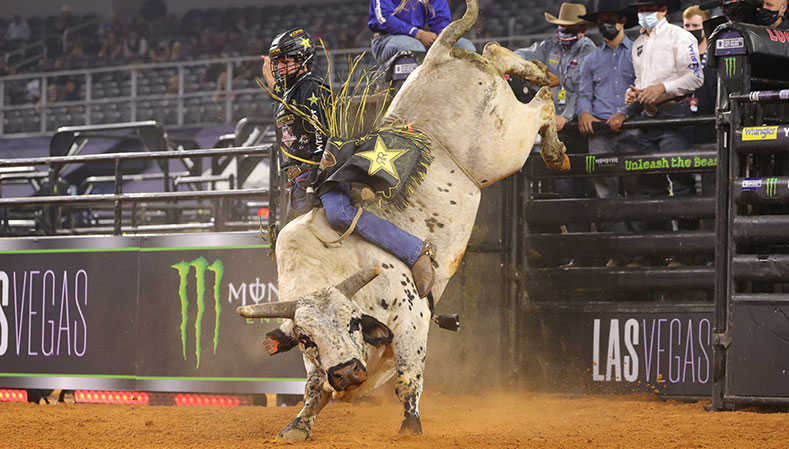 PBR | Smooth Operator takes over the lead in YETI World Champion Bull race